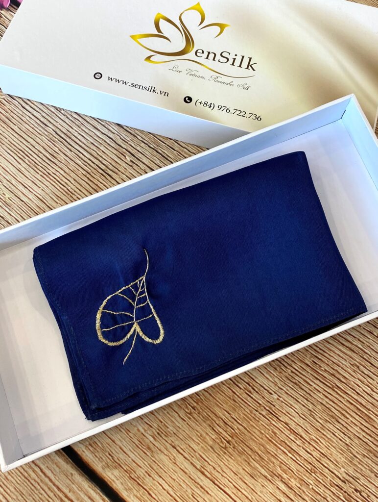 Khăn Tay Thêu – Lụa Tơ Tằm SenSilk Cao Cấp